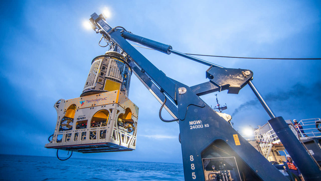 Data-centric architectures for oil & gas autonomous ROVs | Industrial ...